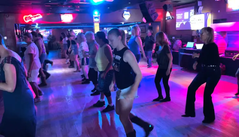 The Maverick – Tucson's Best Place for Line Dancing! » Country Dancing ...