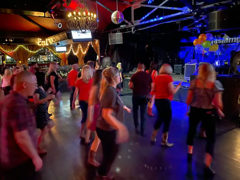 Best Country Bars for Line Dancing in Los Angeles County